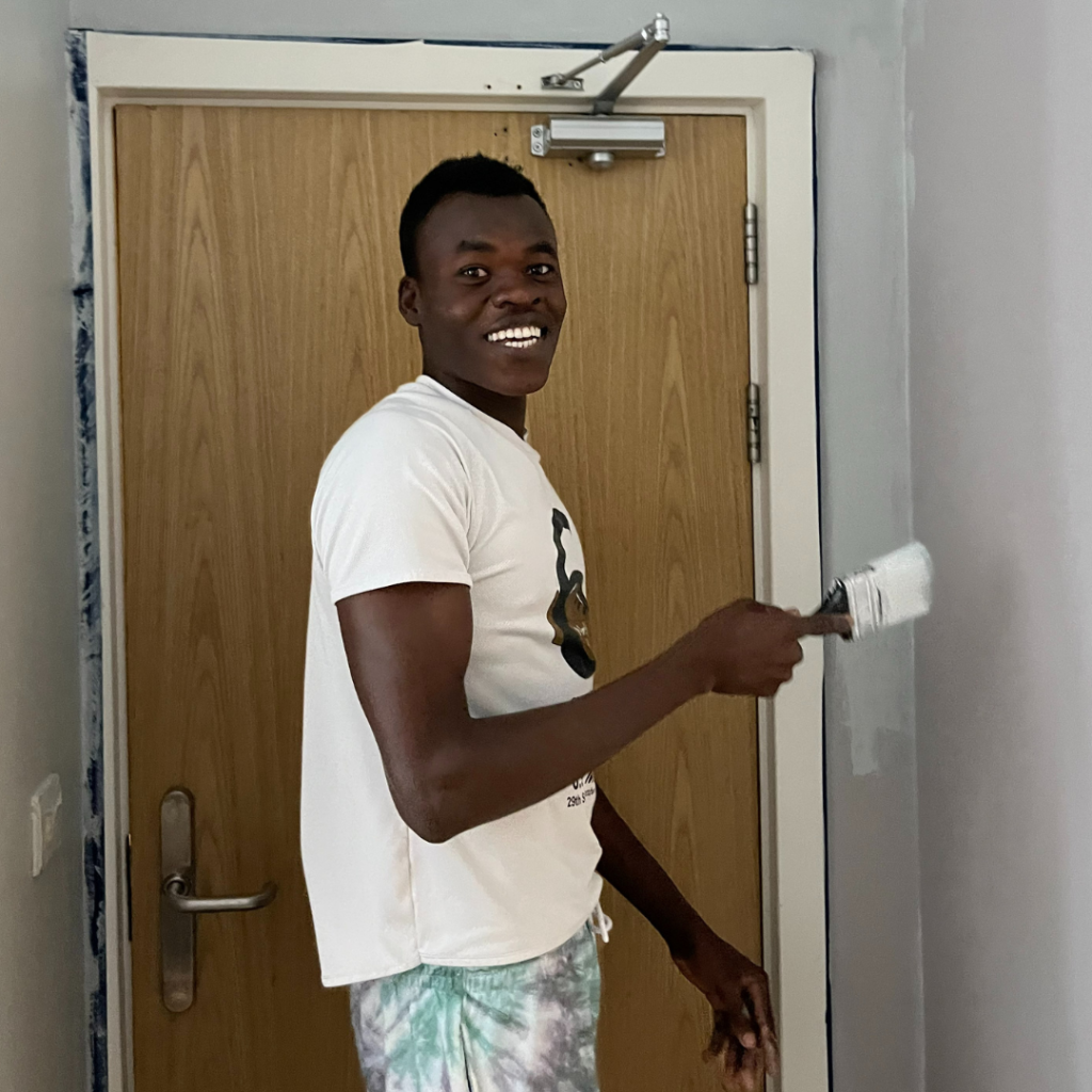 Balfour Beatty helps to redecorate Guildford Foyer - YMCA DownsLink Group